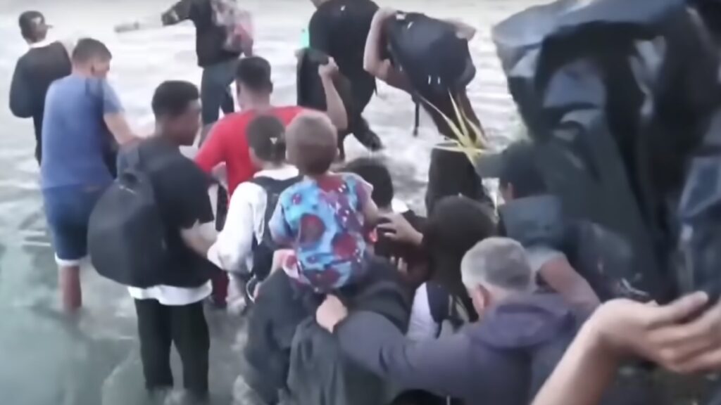 Town of 3,500 Struggles as 2,700 Migrants Move In - News Page Index